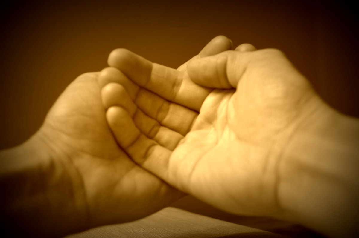 I want to hold your hand: my hands as accessory to murder | Live Action