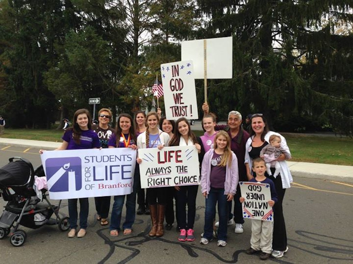 Pro-life student groups win awards for human life advocacy | Live Action