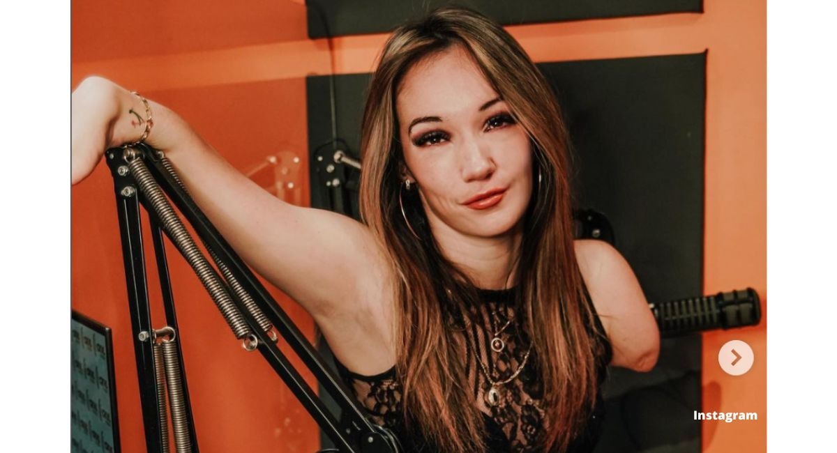 Woman says she was born with missing arm and half her legs due to ...