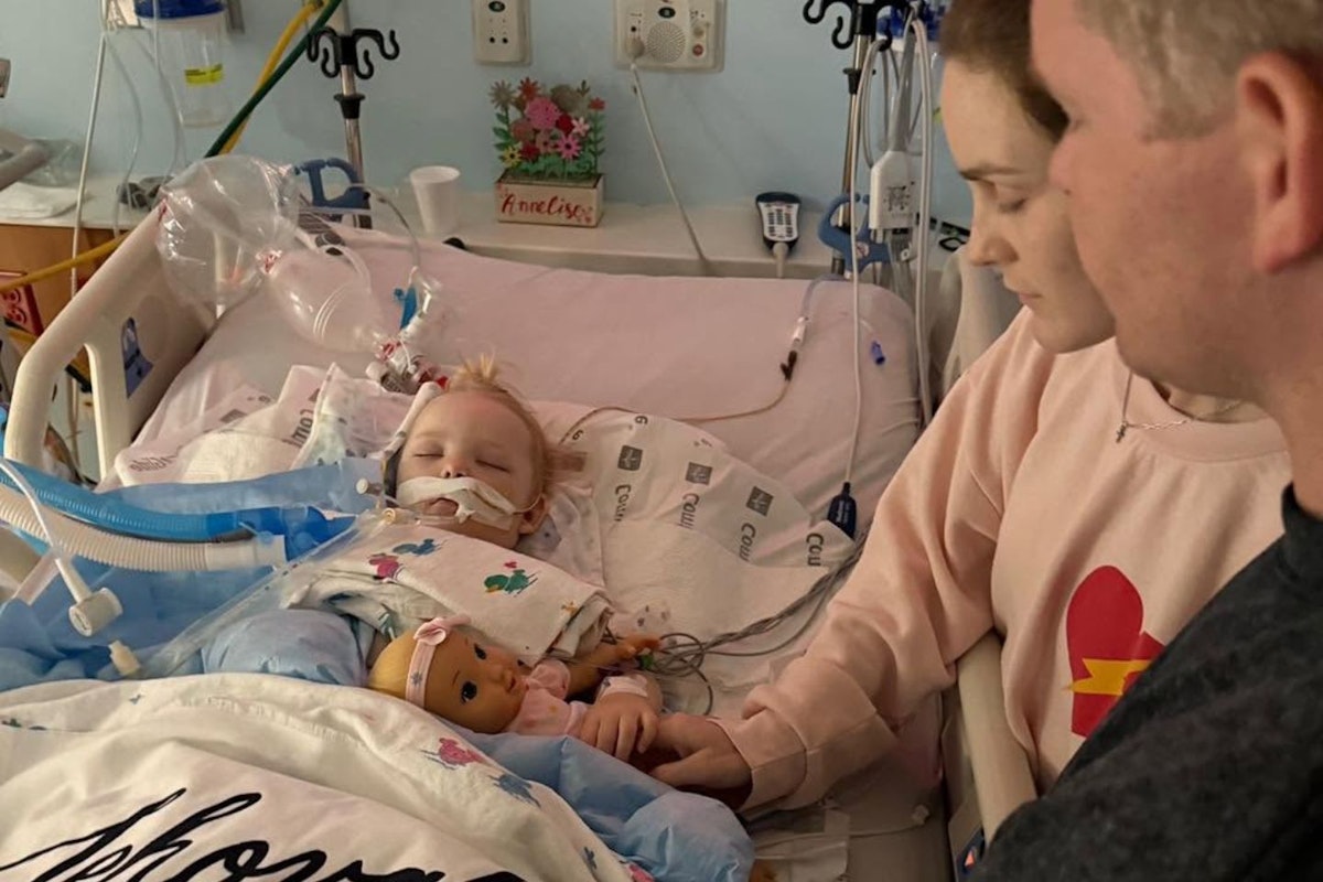 Two-year-old declared brain dead as parents beg doctors to give more ...